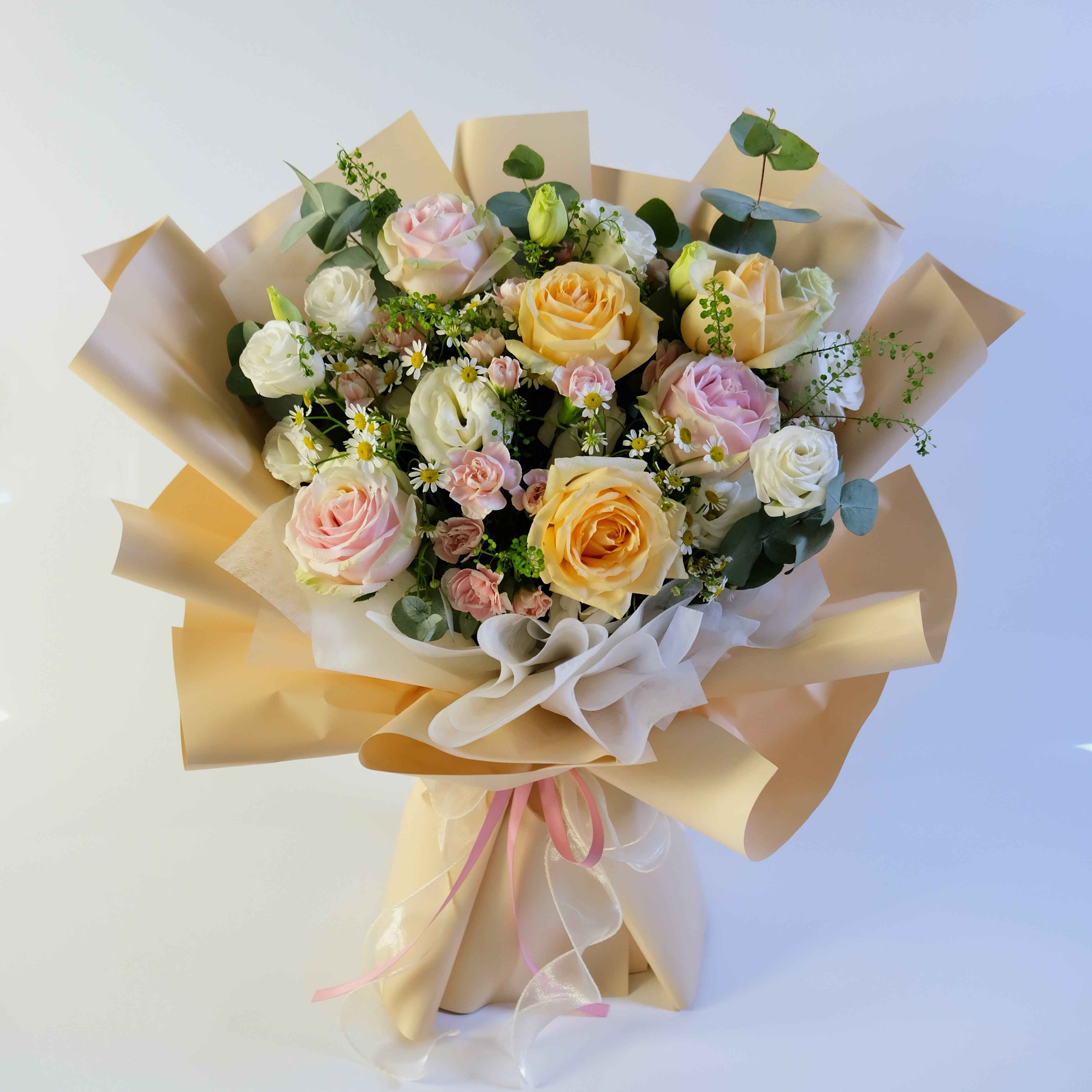 The Dusk Bouquet: Luxury Peach & Pink Roses | Flower Delivery KL ...